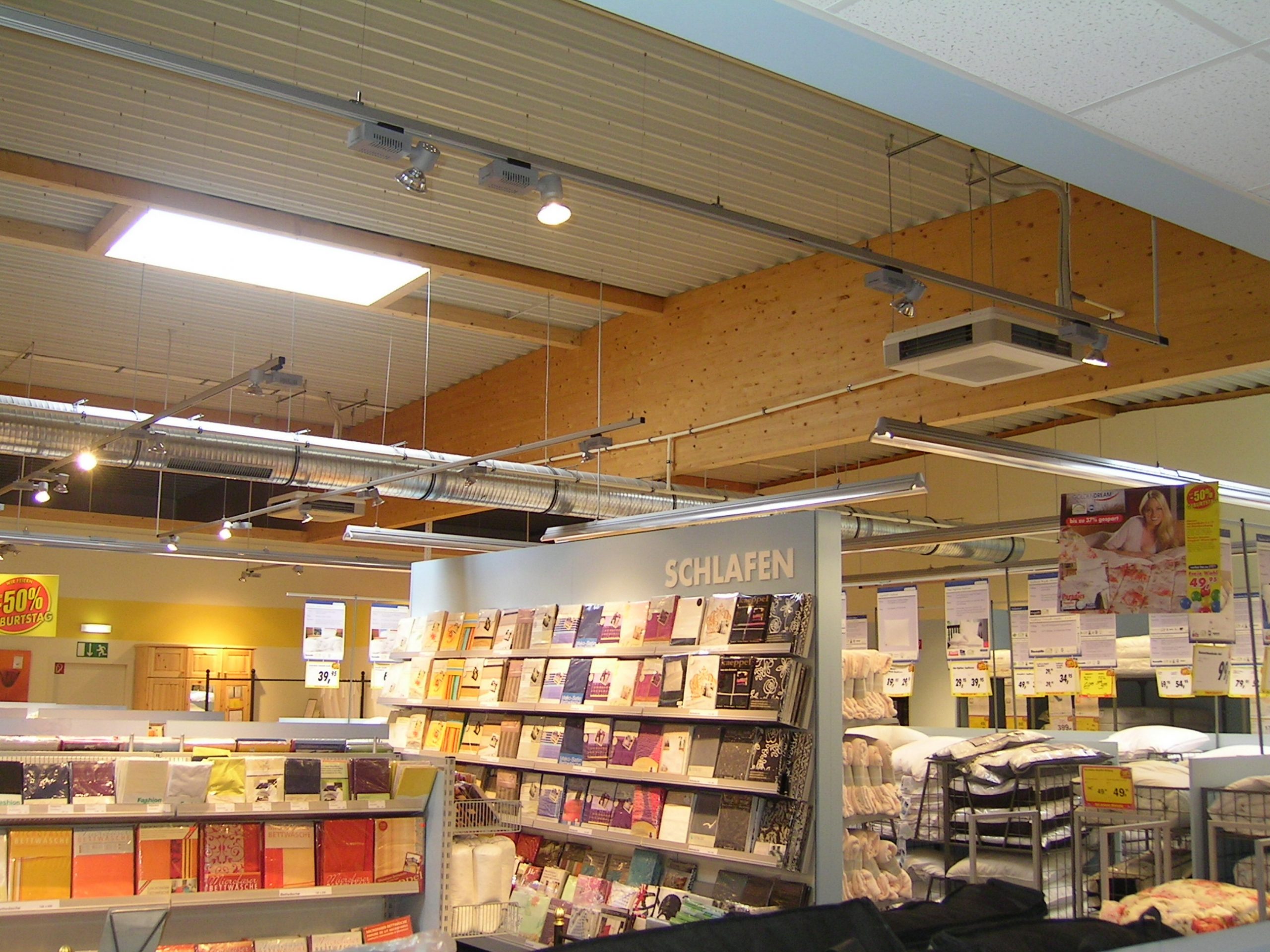 Dänisches Bettenlager Mühlhausen - Holzleimbau Kontor